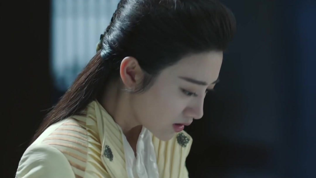 《火王》奉剑悄悄找东西被师傅发现 你呀小顽皮