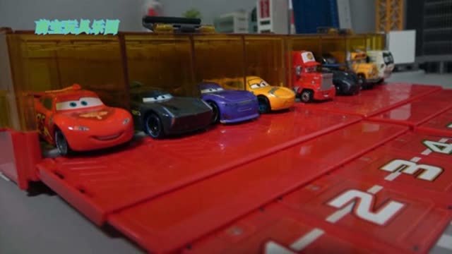 汽车总动员:闪电麦昆、麦大叔还有很多的小伙伴都来了!
