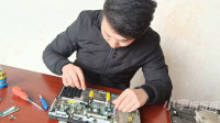 小宇亲拆十年前的笔记本电脑,拆开后内部结构如此简单