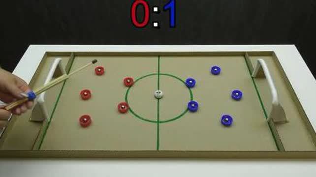 手工DIY 制作超酷的足球游戏玩具