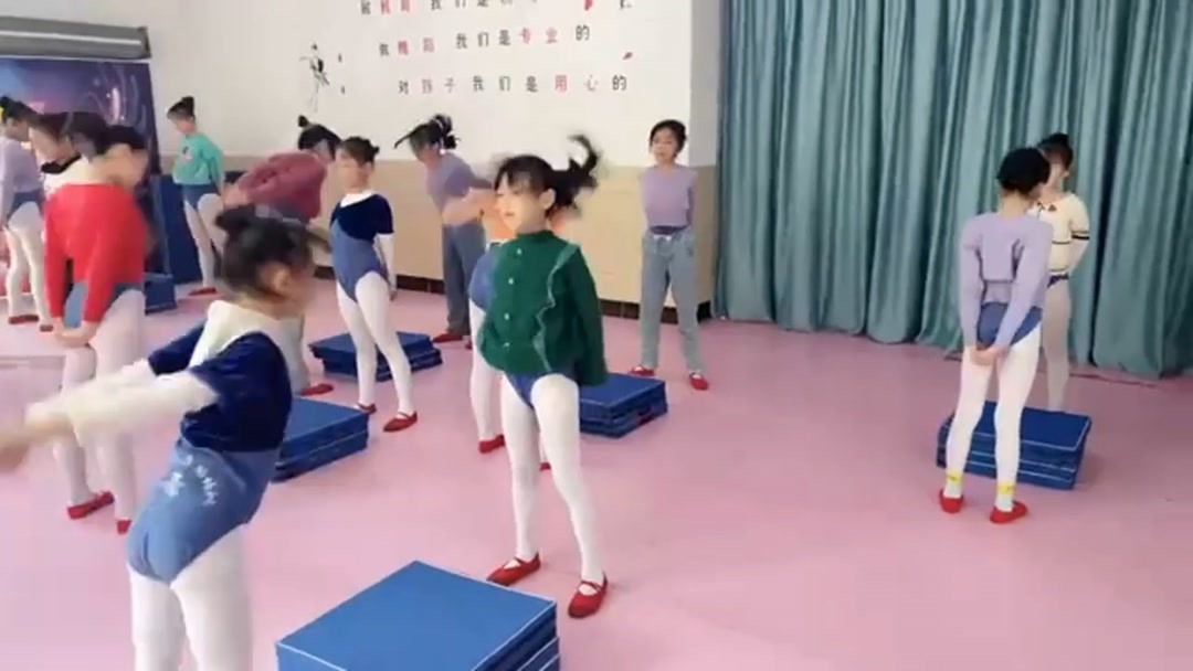 儿童舞蹈基本功训练小朋友学跳舞简单易学的动作