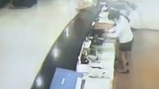官员与女下属开房