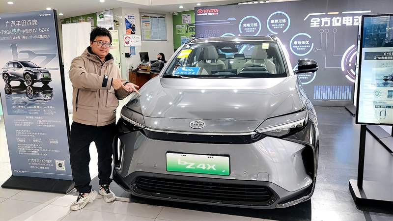 探店|静态体验bZ4X,丰田造的电动车行不行?