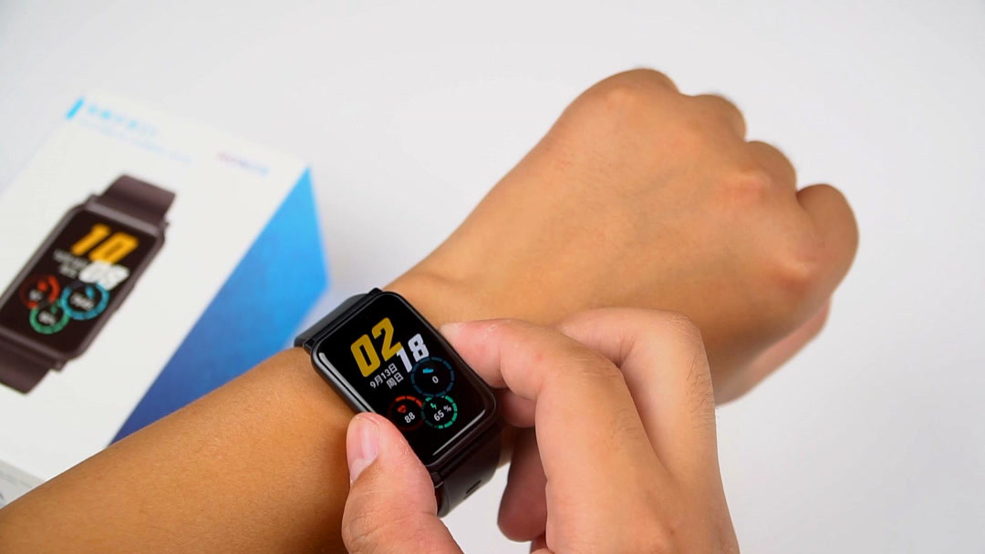 荣耀手表ES快速开箱:轻薄大屏,更懂年轻人的时尚潮流智能手表