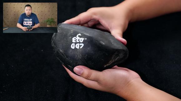 关于翡翠原石的“死癣”和 “活癣”我们是如何区别的呢?