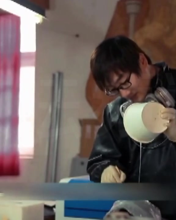 23岁小伙痴迷做黏土动画,废寝忘食连呼吸都嫌费时间