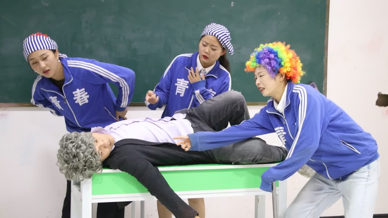 假如一个月只有一秒钟,学渣上个厕所就用了50年的时间,太逗了