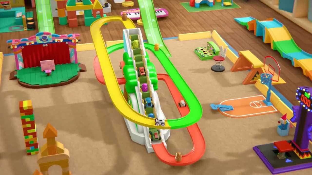 卡通小汽车卡丁车玩具汽车人趣味动画片亲子玩具汽车轨道滑行游戏