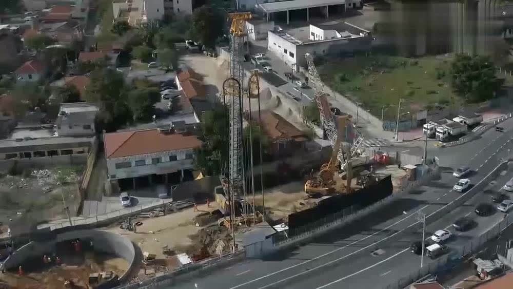 霸气十足的工程机械施工过程,你们知道这个是什么吗?