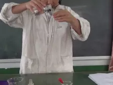 经开一中化学实验B1量筒的使用