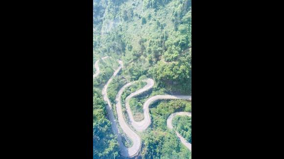 张家界天门山盘山公路
