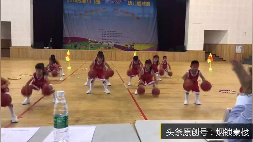 幼儿篮球表演赛:看来中国篮球还得靠孩子们!