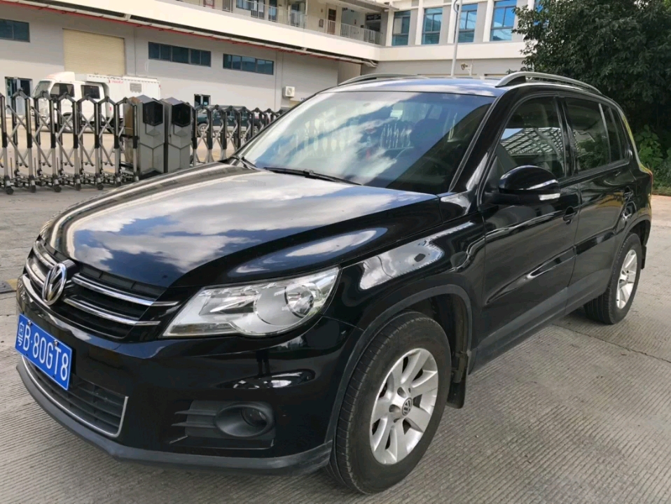 深圳二手车12年大众途观