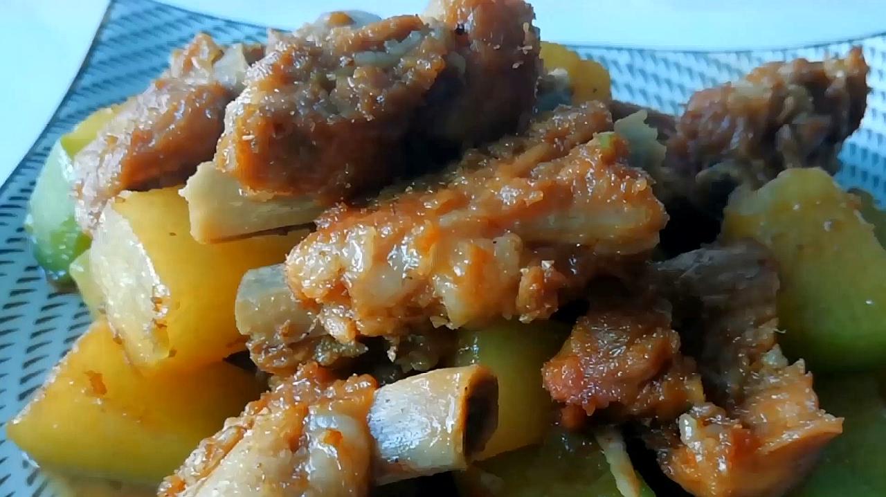 排骨我家偏爱这个做法,喷香馋人,吃着不油腻,味道太棒了