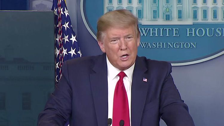 我是总统!我做得很好!你真可耻!被质问抗疫不力,特朗普结巴了