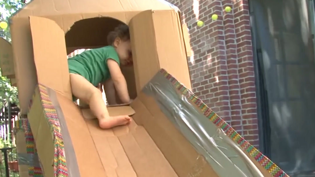 老爸手工能力强是什么体验,父亲给孩子纸板制作滑滑梯