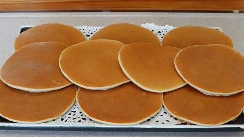 无油小松饼,全程手不沾面,做法简单,平淡柔软又好吃