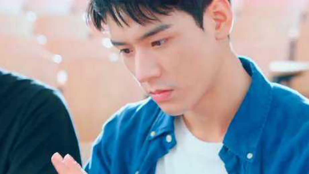 致我们甜甜的小美满:开播!禁欲系男神学霸和元气少女的爱情火花