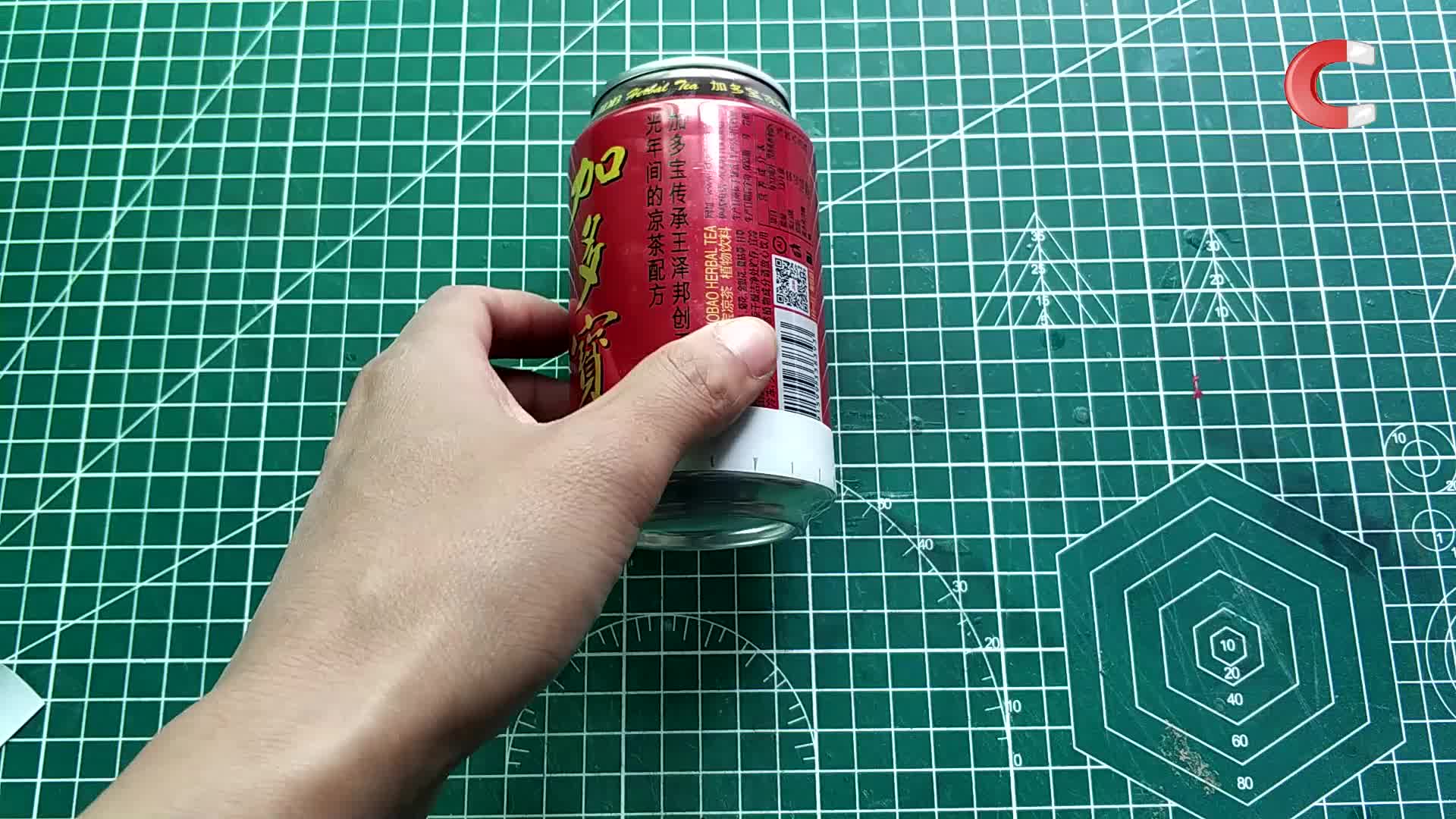 元宵节快到了,小编教你用易拉罐 自制手提灯笼 参加游灯活动