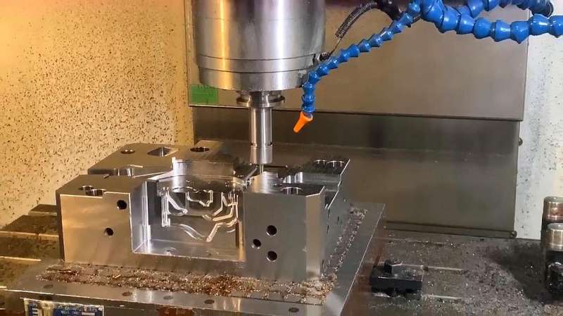 注塑模具加工原来是这样子的