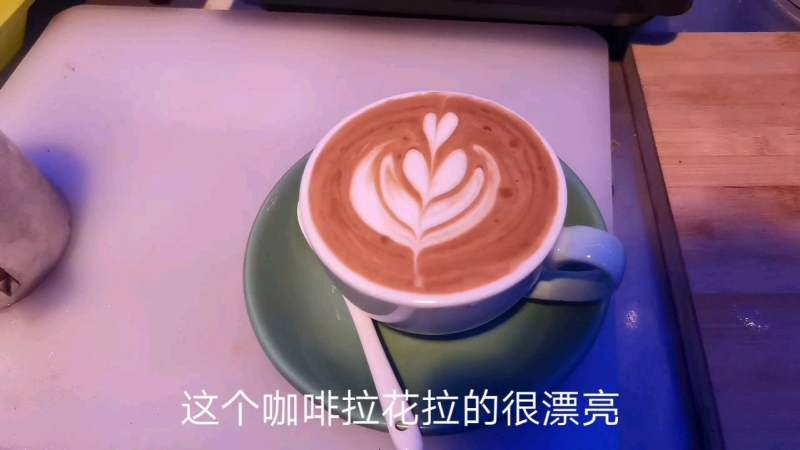 小伙拍下咖啡制作全过程,画面太美,不敢看!
