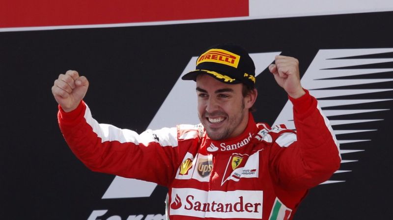 F1赛车场上发生恐怖大撞车,阿隆索险些遭遇不测