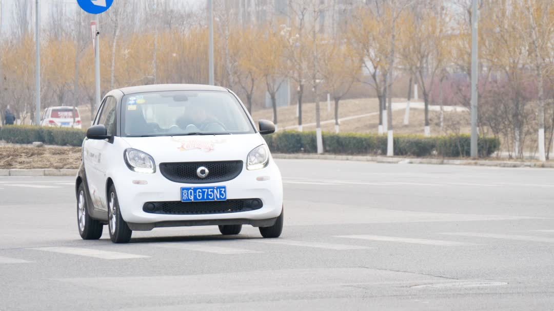 王老湿体验:Smart算同价位车驾驶体验最糟糕的么?算!