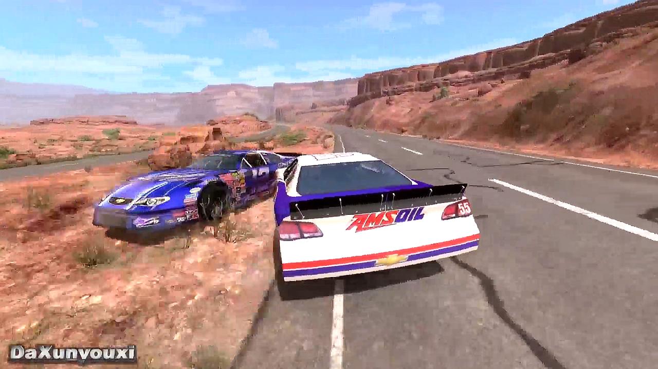 车祸模拟器:赛车比赛过程中发生摩擦,轻轻一碰统统翻车
