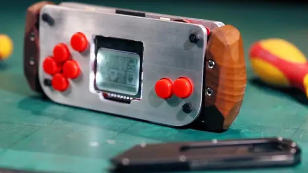 老外自制PSP游戏机,...