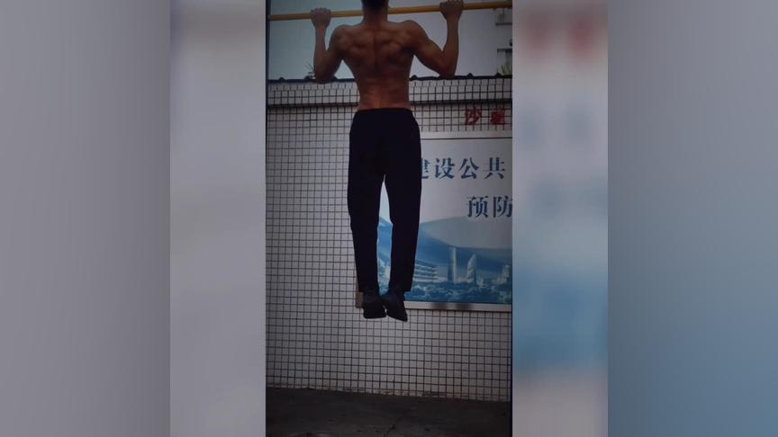 #瘦子增肌 #健体爱好者 #背部训练 #自律 #关注我 #去年计划安排