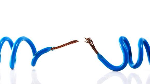 又一起电线着火事故,老电工早就提醒,软线和软线这样接才安全