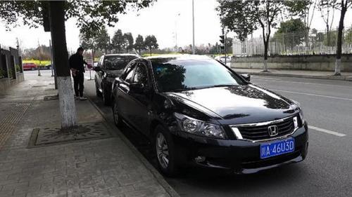 花6万块钱到成都收两台二手车,一台09年八代雅阁和三菱欧蓝德