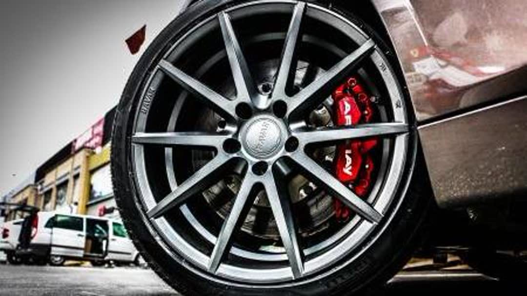 如何看懂汽车轮圈规格的一大串字母和数字?