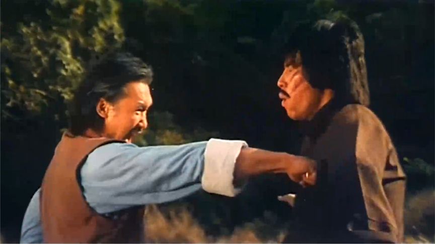 无名小卒:武馆总教头太自大,没想到被小混混打的满地找牙,好看