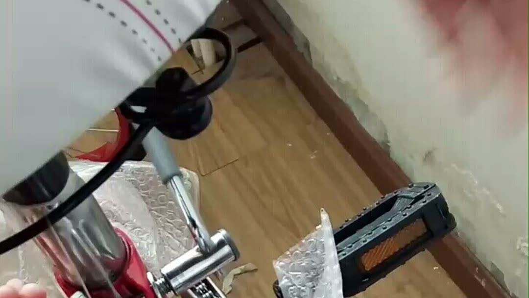 坐杆卡扣拆卸安装方法