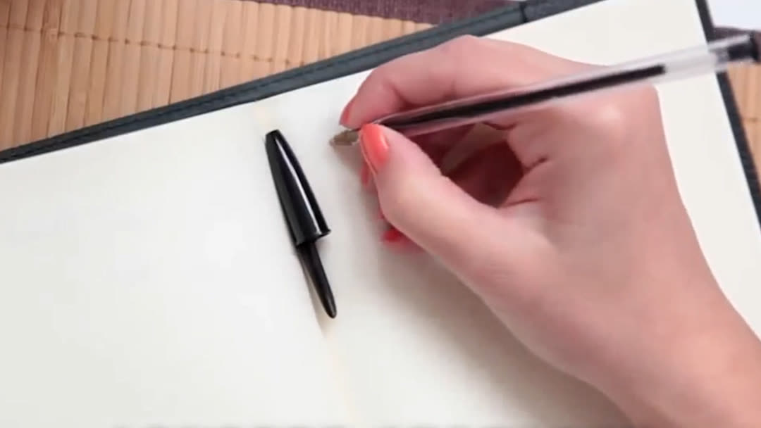 圆珠笔的生产制作过程,网友看完后:怪不得那么好用