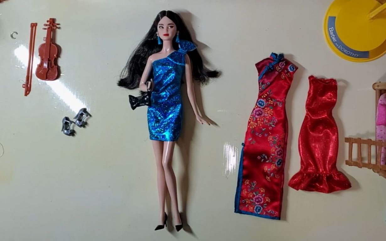 【芭比娃娃】第42期:中国农历新年旗袍娃娃 豪华开箱 - 第2期:两个...