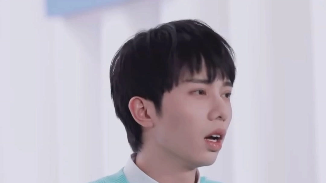 #青春有你3 李俊濠抖腿名场面