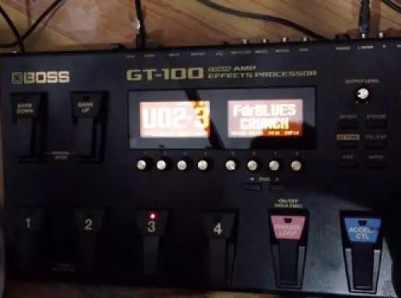 电吉他效果器boss gt-100使用教程 塔德里乐器出品01