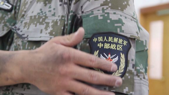 太考验大家的演技ߤ�无实物表演,致敬保障人民幸福的战士们!