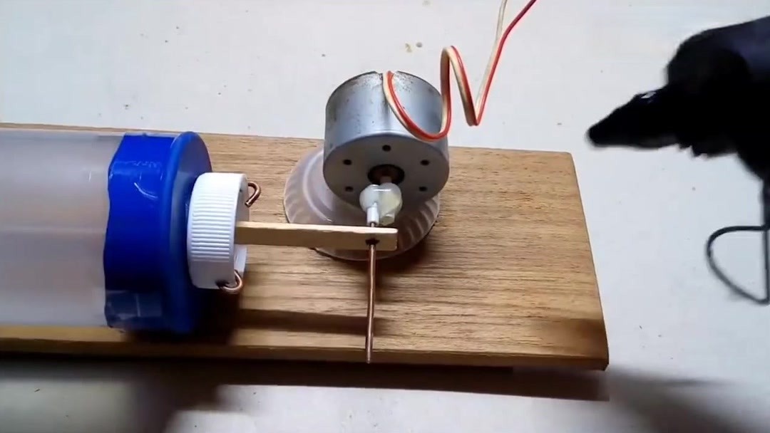 牛人手把手教你如何自制一台迷你打氧机,创意DIY