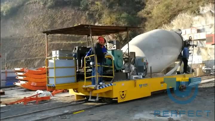 机务段维修牵引车 方管运输电动平车 铸造模具搬运车轨道牵引车