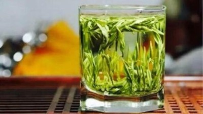 碧螺春作为一种绿茶,有很多的功效,可以经常喝!