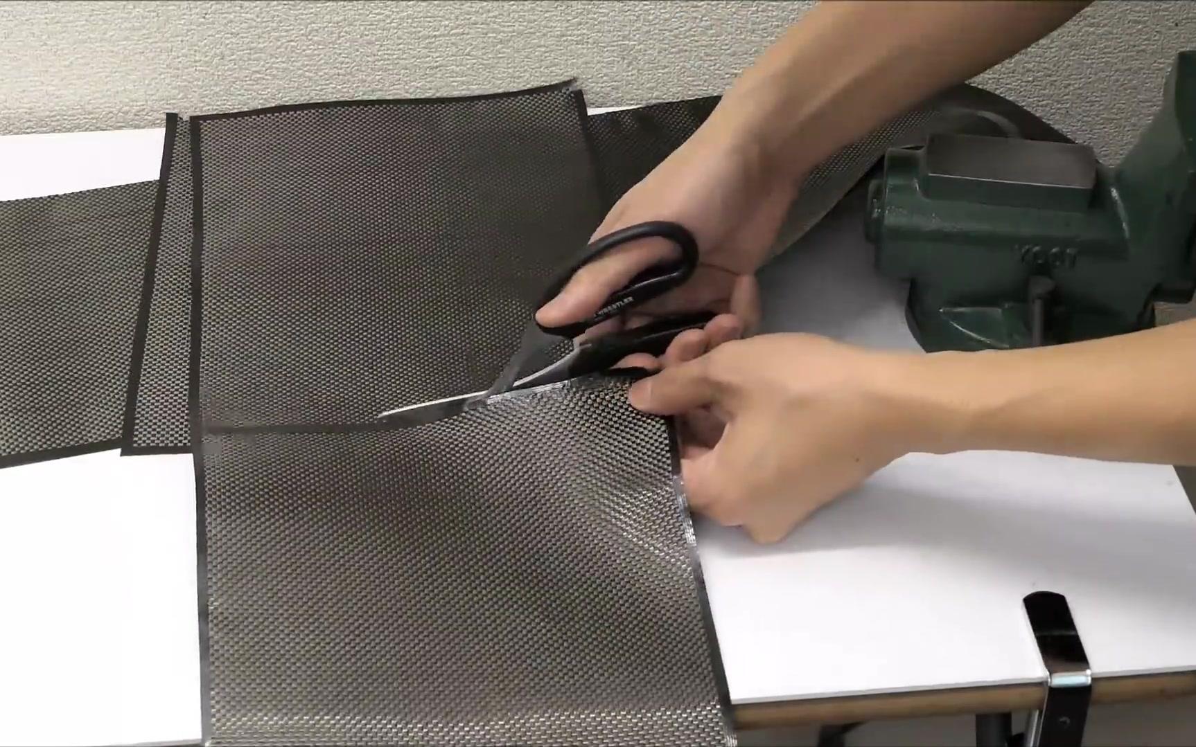 看看小日本制作的碳纤维刀