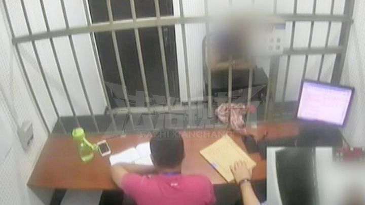 谎称办理门禁卡 盗刷工友2万元