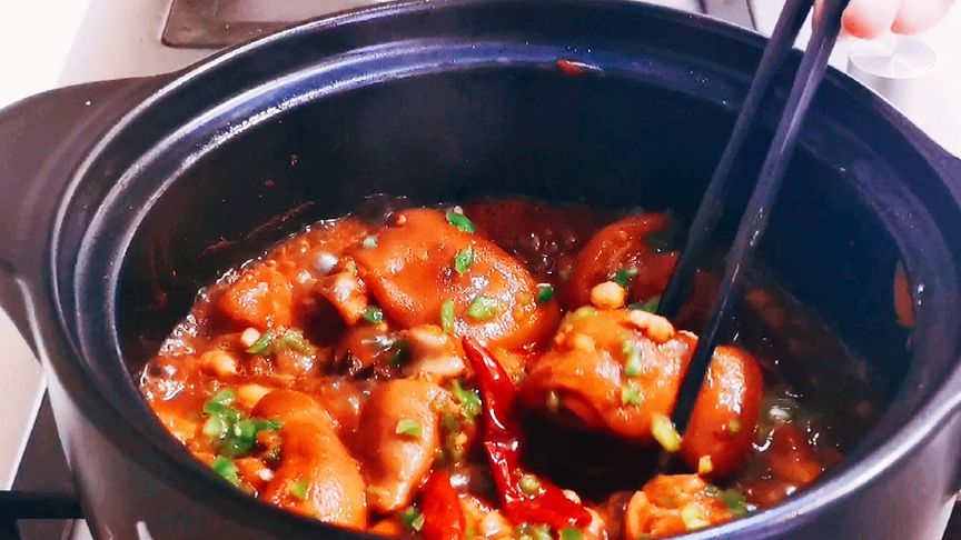 中秋要到了,猪脚怎么做才好吃,你可以试试我这个方法,简单好吃