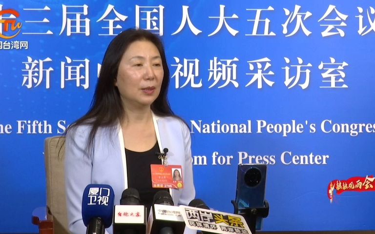 人大代表曾力群建议:全国健康码合一,提高查验便捷化水平