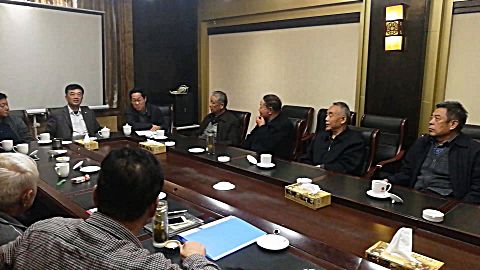 【书画艺术】梁山县书法家协会会议视频!手机拍摄