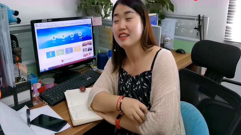 三年工作经验的女会计的工作经历,给应届毕业生就业的建议