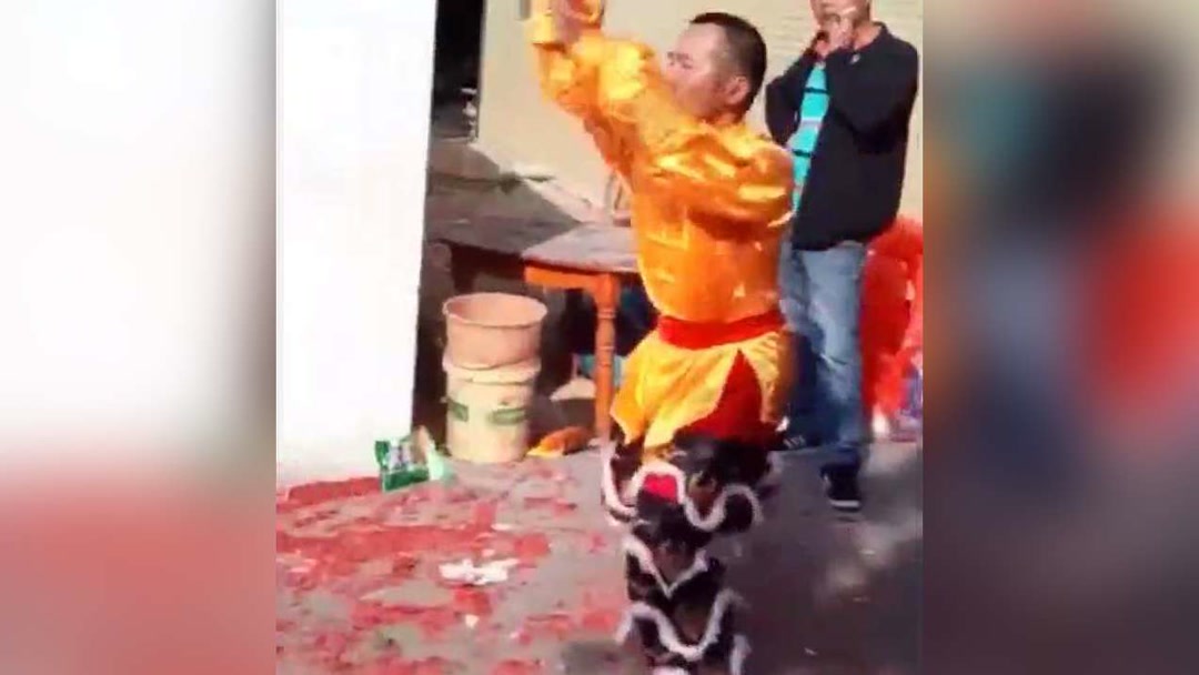 民间舞狮队的功夫表演,看得出是什么拳吗?